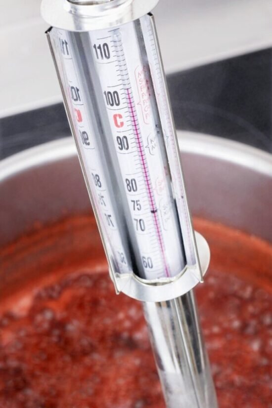 What is the Difference Between Celsius and Fahrenheit? - Getitcooked